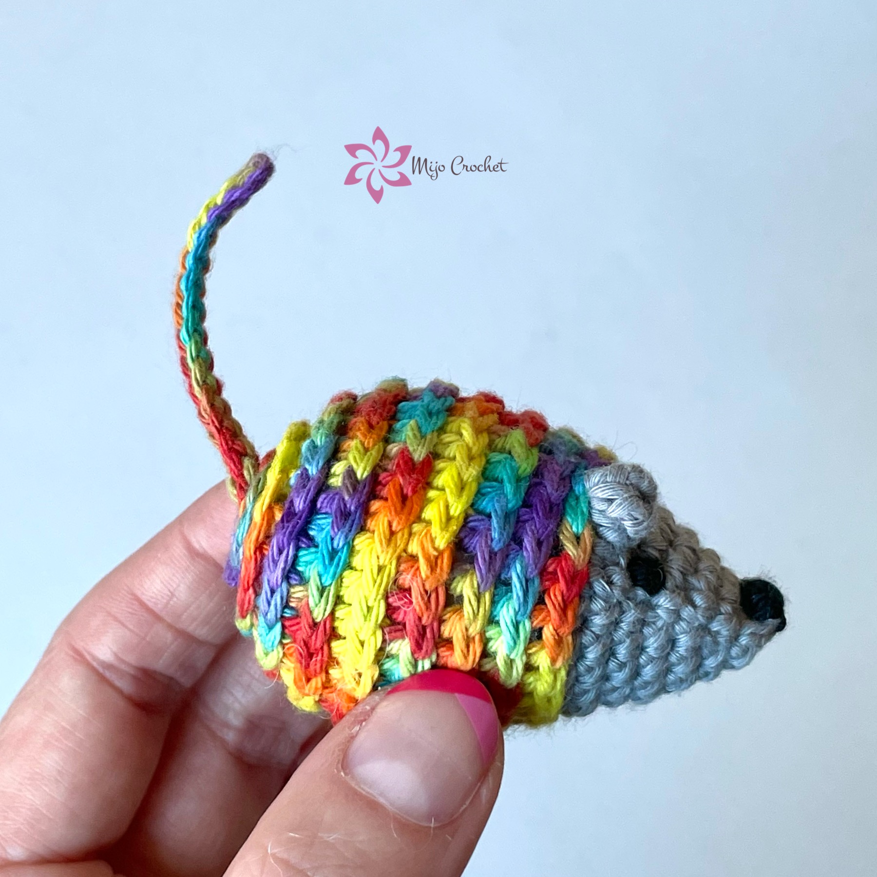 Rainbow Mouse – Mijo Crochet